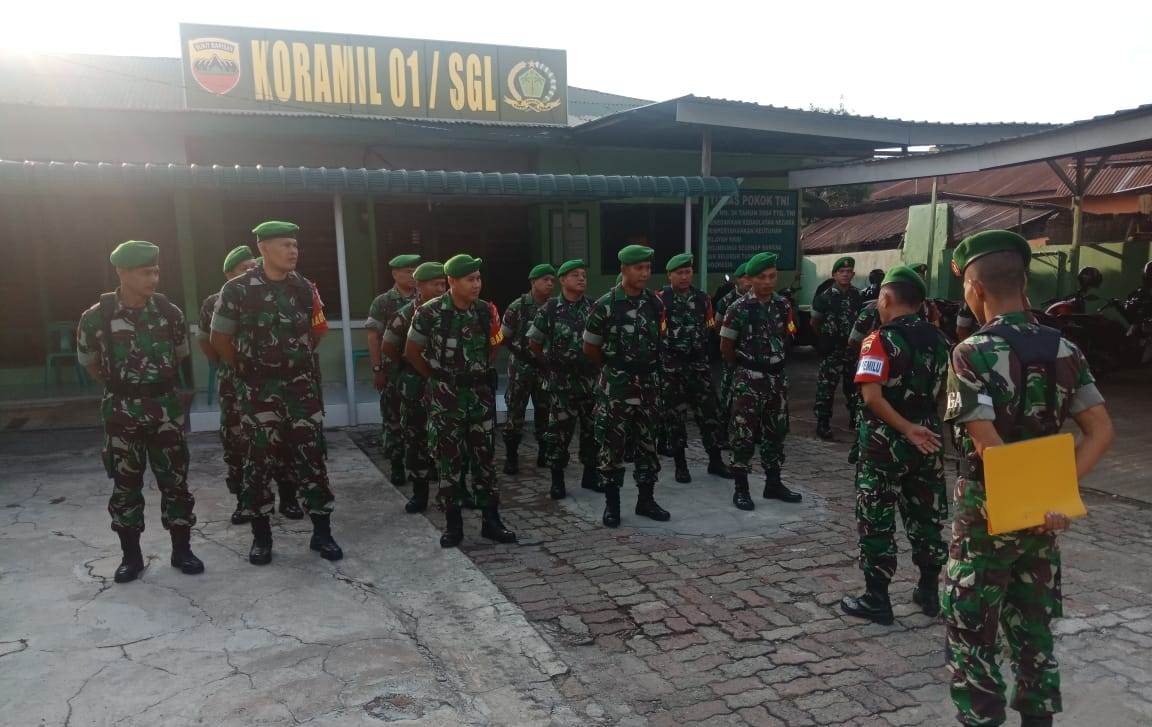 Cek Kesiapan Anggota, Danramil 01/SGL Kodim 0204/DS Gelar Apel Siaga 1 ...