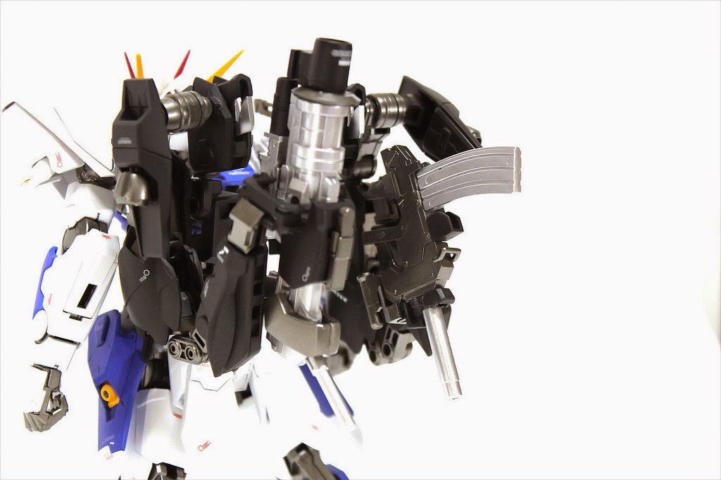 GUNDAM GUY: MG 1/100 Gundam Astray Out Frame D - Custom Build