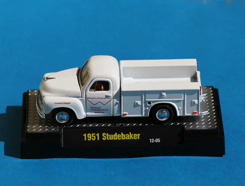 Incredible Mini Garage: Studebaker 1951 Truck WE 1/64 M2