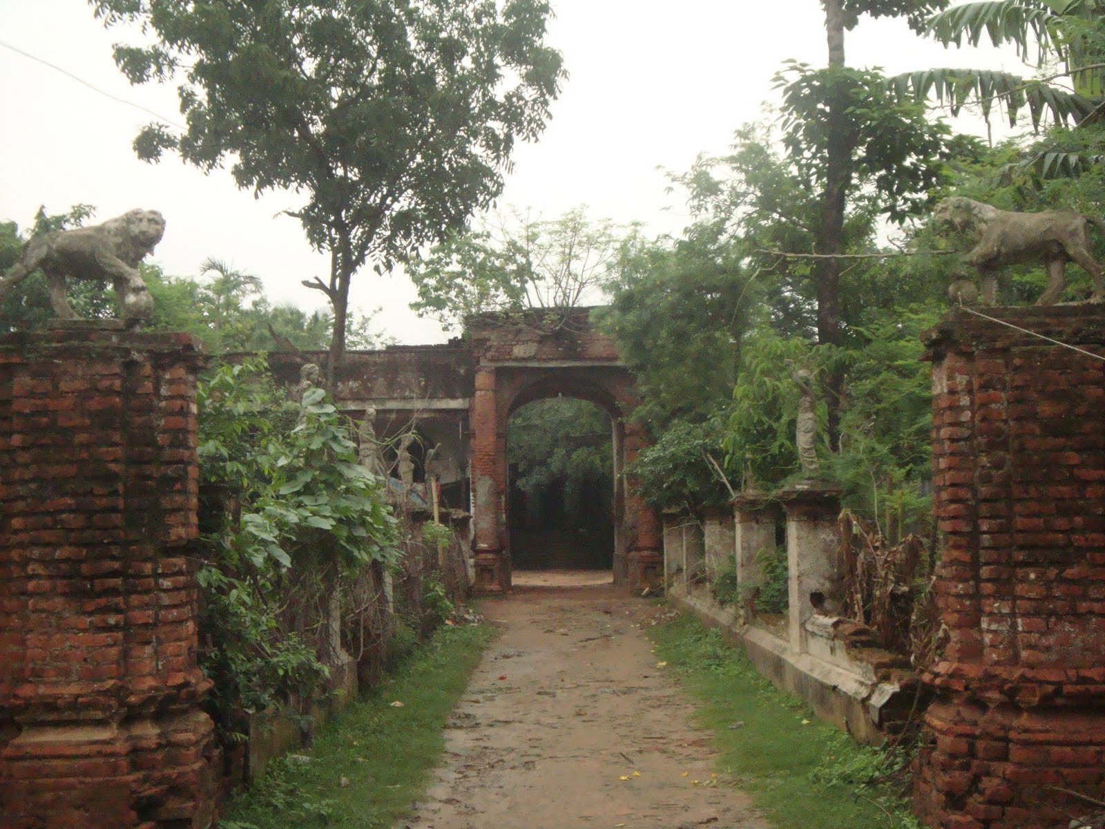 Bangladesh Unlocked: THE STATELY HOMES OF SAVAR