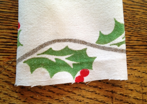 KayteeJanes House: Scarf from a Vintage Tablecloth