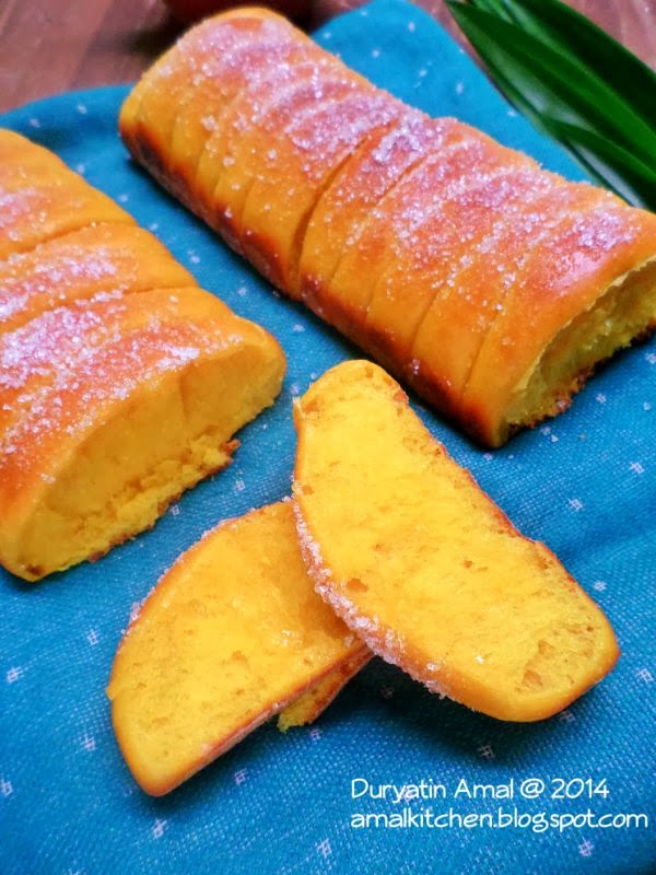 Amal's Kitchen : Simple & Easy Recipes: Roti Sisir Labu Kuning