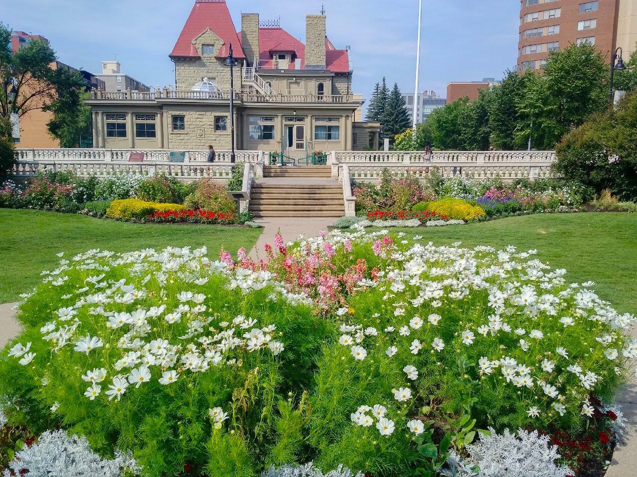 Discover Calgary's Best Gardens and Flower Walks - Play Outside Guide