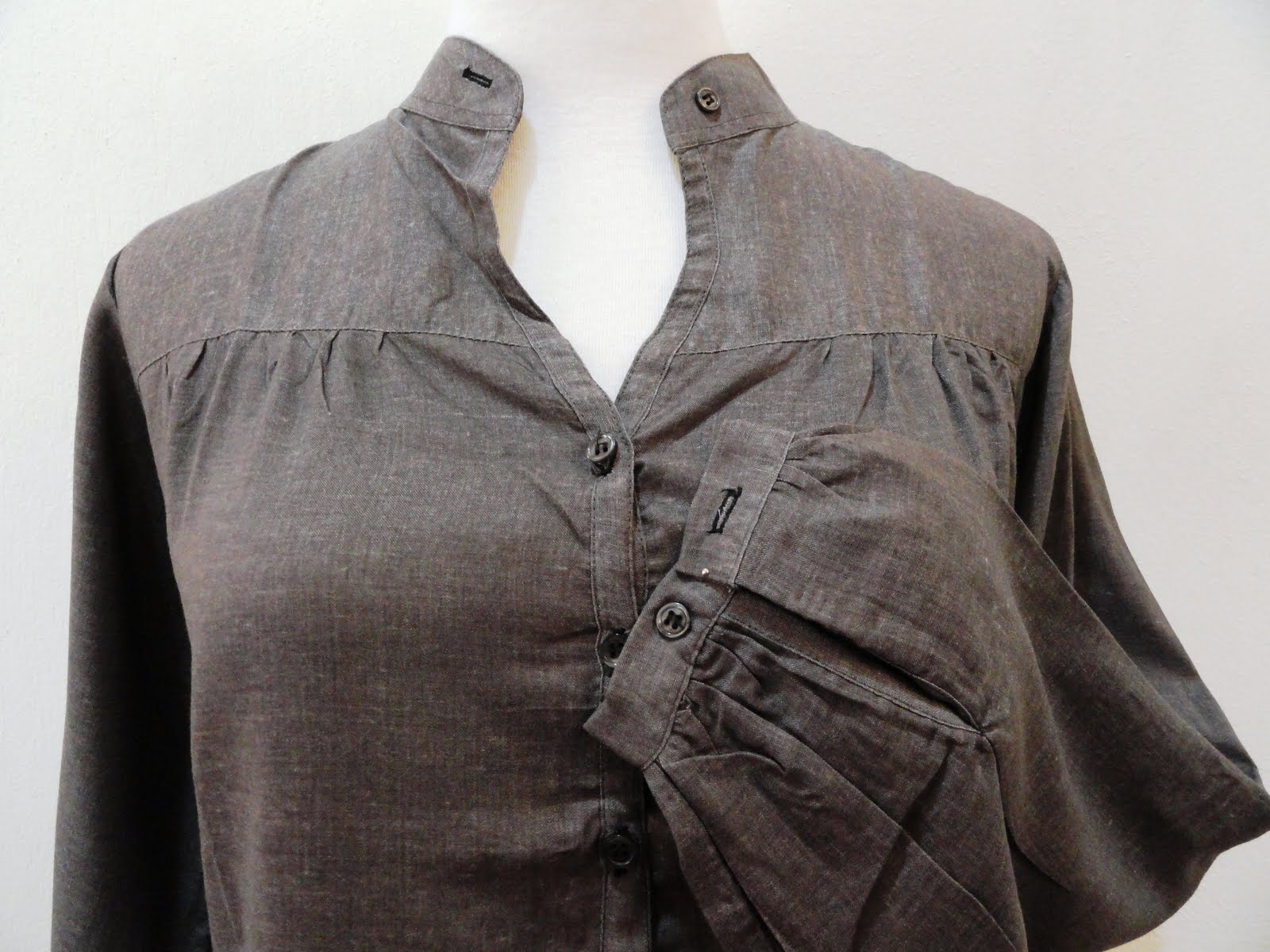 Hijabers Central @ Blog: Deena Duo Tone Linen Blouse-SOLD OUT