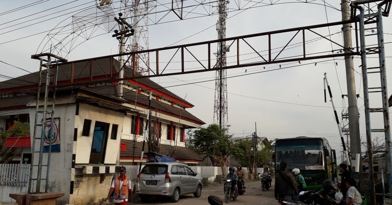 TERMINAL TERBOYO DITUTUP "PENUMPANG BUS SOLO SEMARANG MENDERITA"