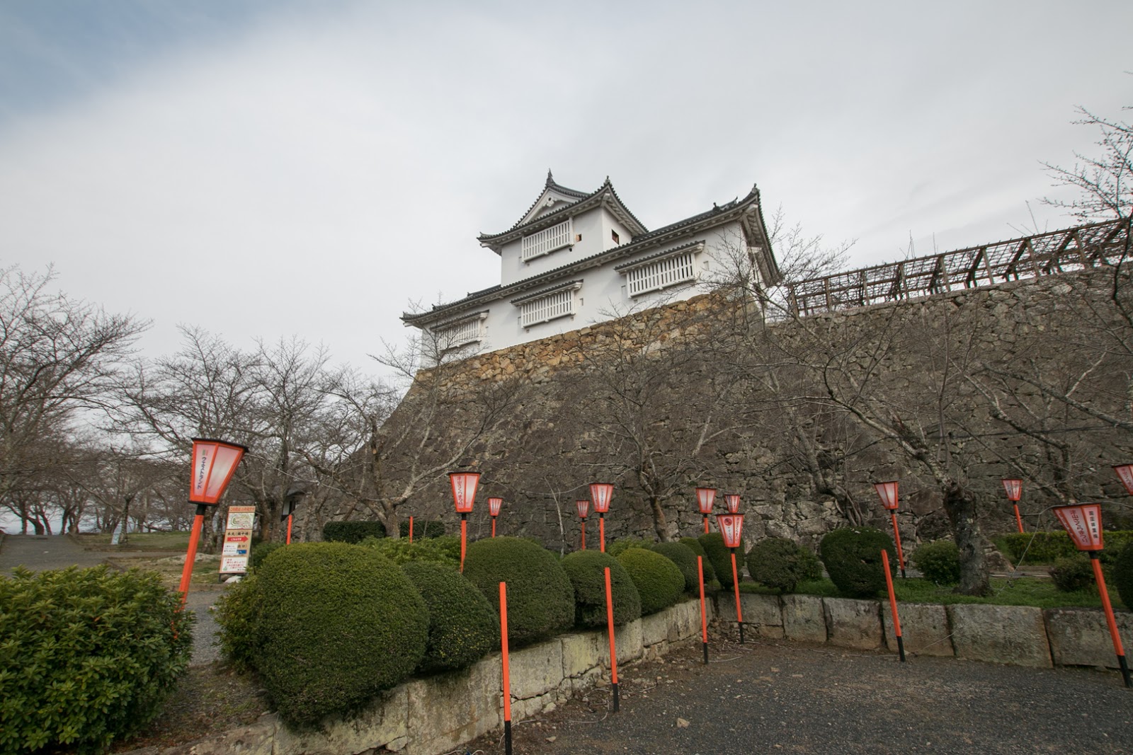 Tsuyama Castle - Huge stone fortress located in inland area- | Ken's ...