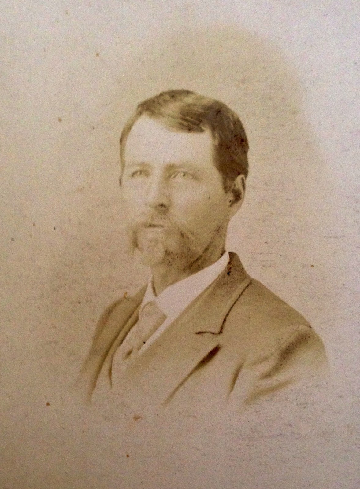 DescendDance: March 2014