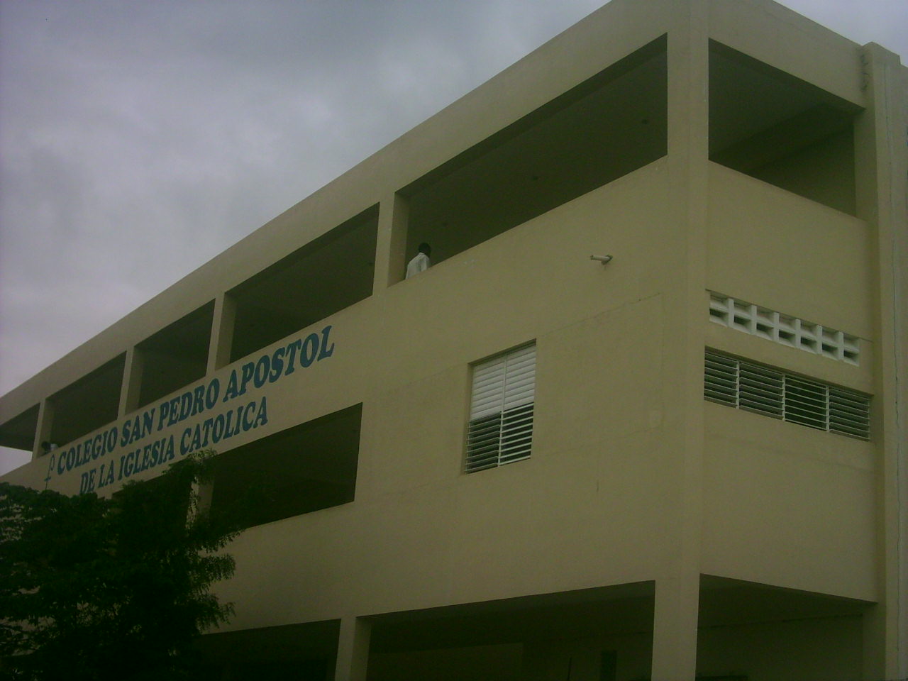 Centro Educativo San Pedro Apóstol: Ubicación