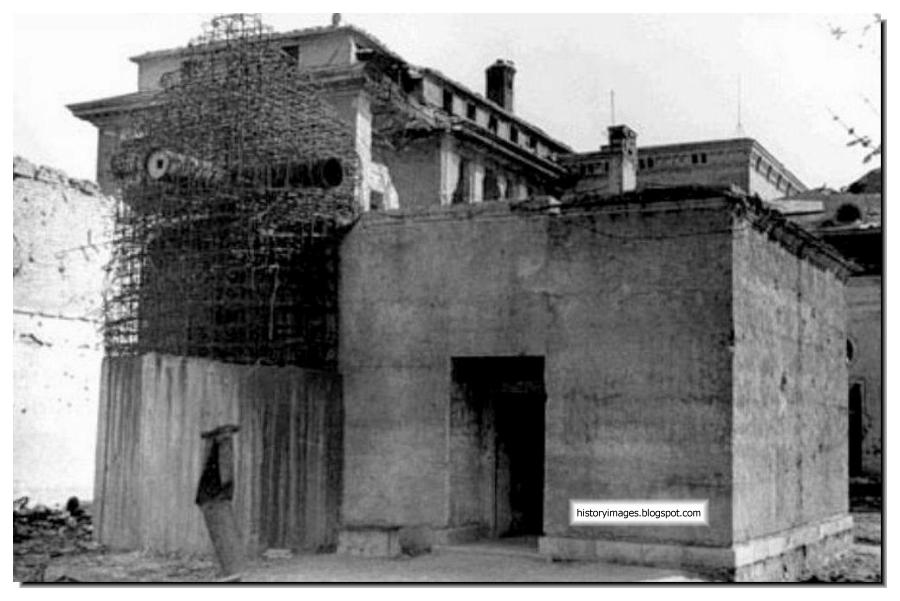 HISTORY IN IMAGES: Pictures Of War, History , WW2: Hitler's Last Refuge ...
