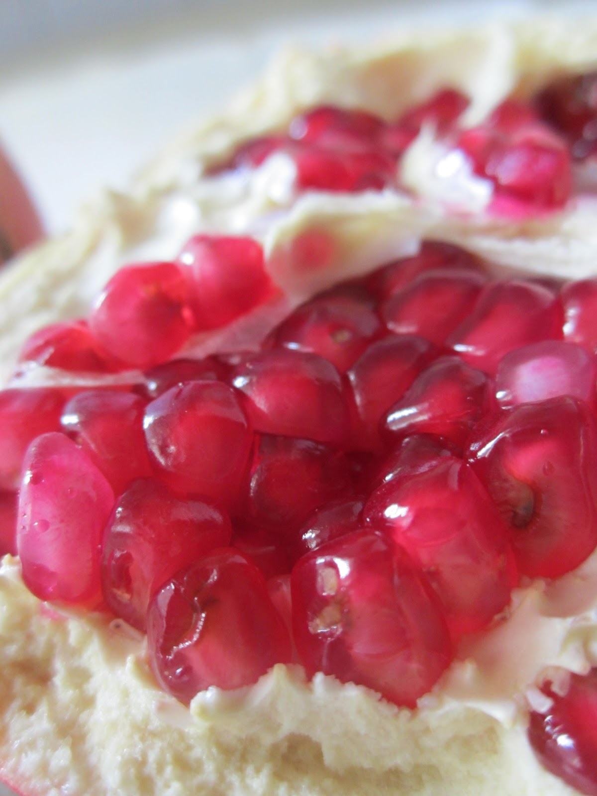 a year in balıkesir!: Milestone: My First Turkish Pomegranate!