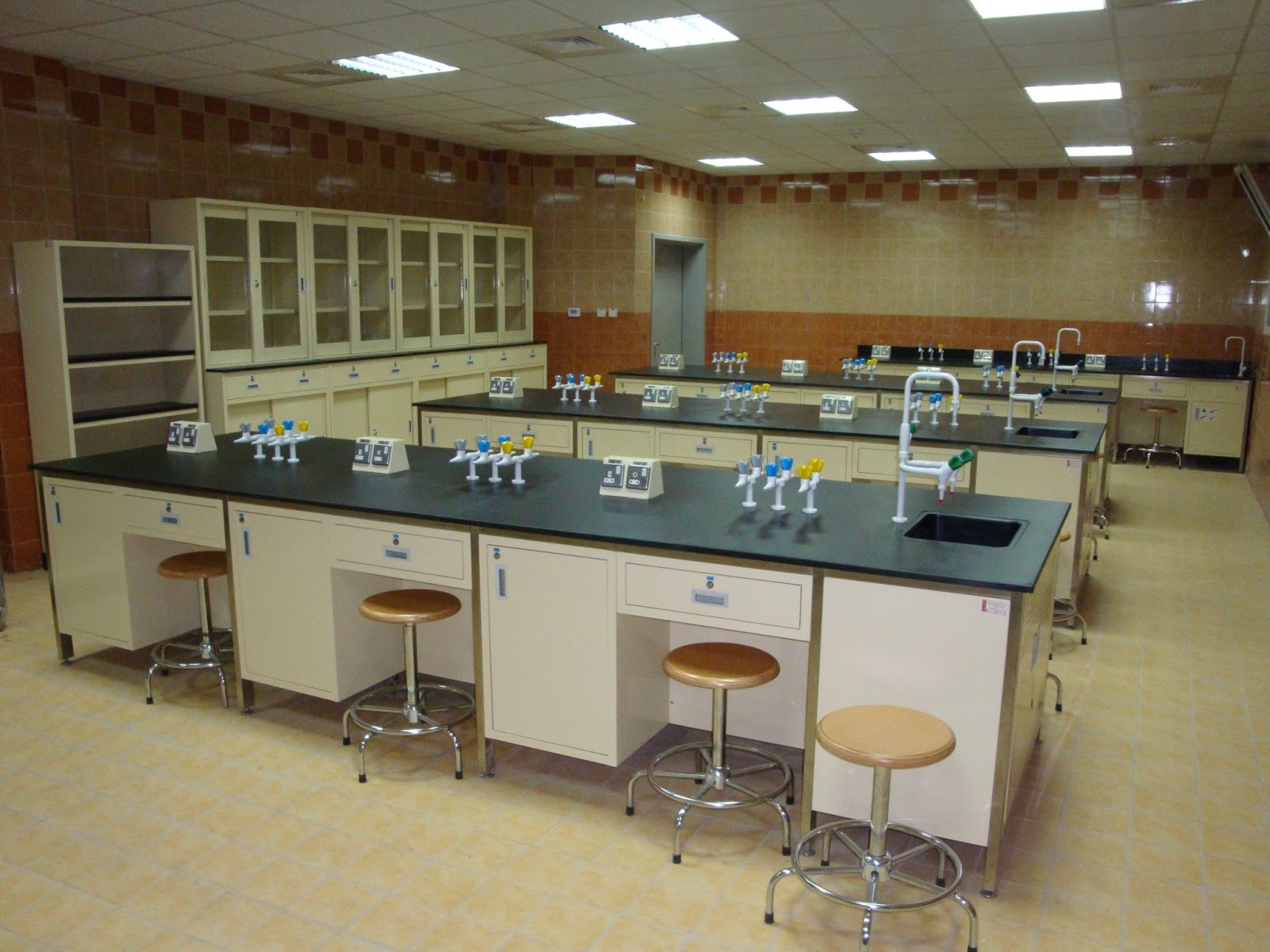 Saudi Modern Factory شركة المصنع السعودى الحديث