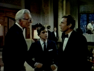 To the Batpoles!: 33 & 34: Fine Finny Fiends/Batman Makes the Scene