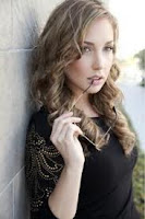 Vanessa Pose: Biography