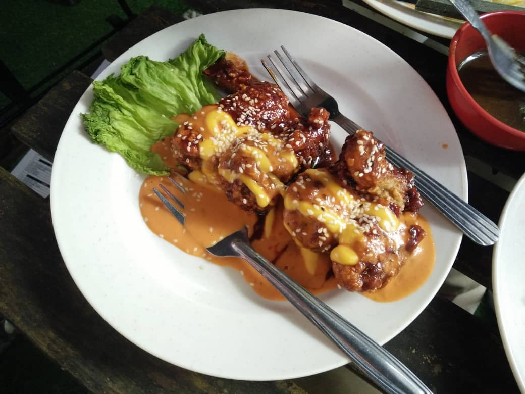 Ayam Goreng Pedas Ala Korea : Milo Viral Parit Buntar