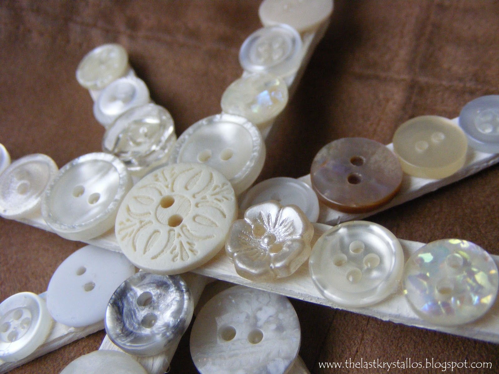 The Last Krystallos: Button Snowflake...