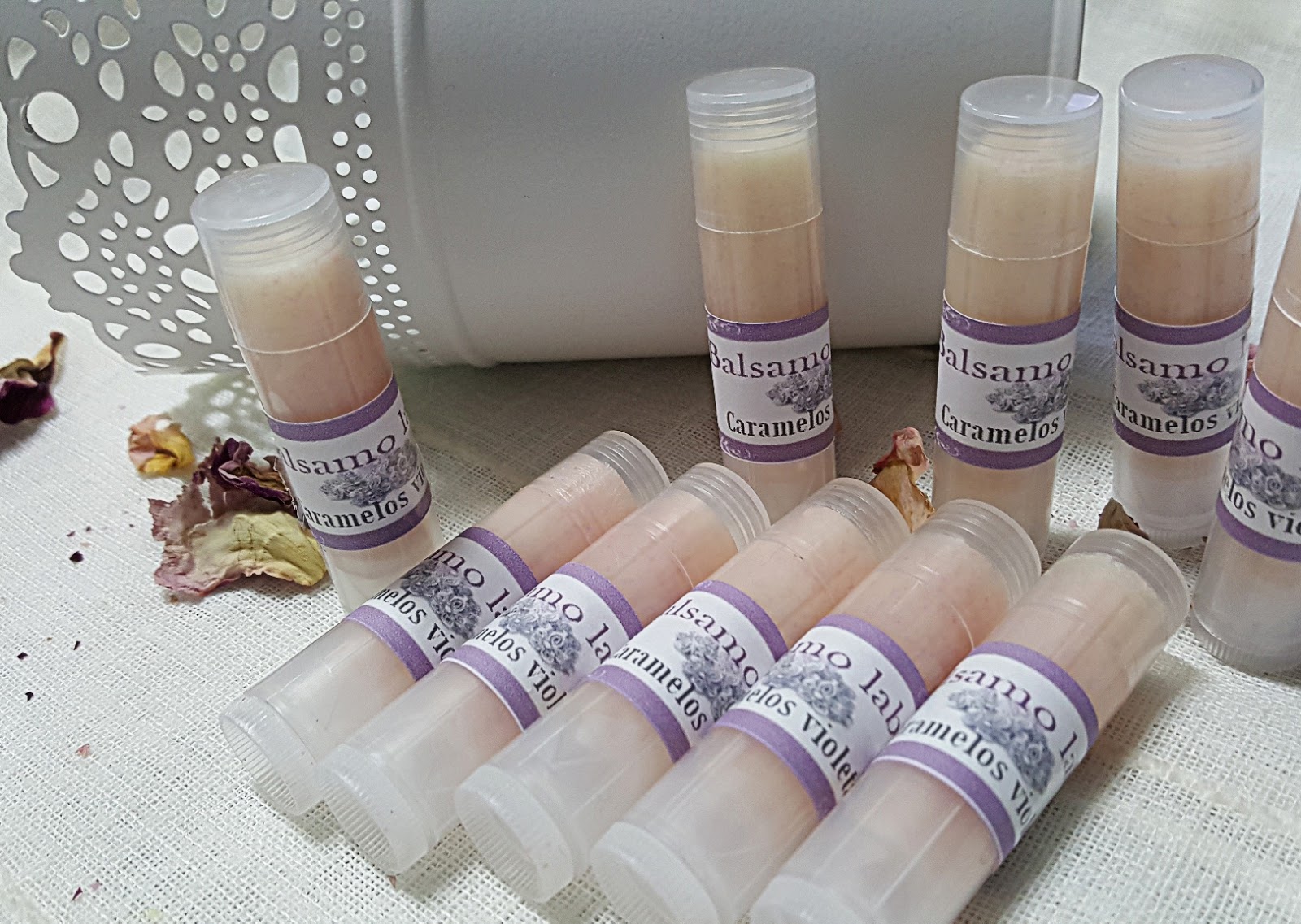 Entrededos cosillas laura mj: Balsamo labial caramelos violeta