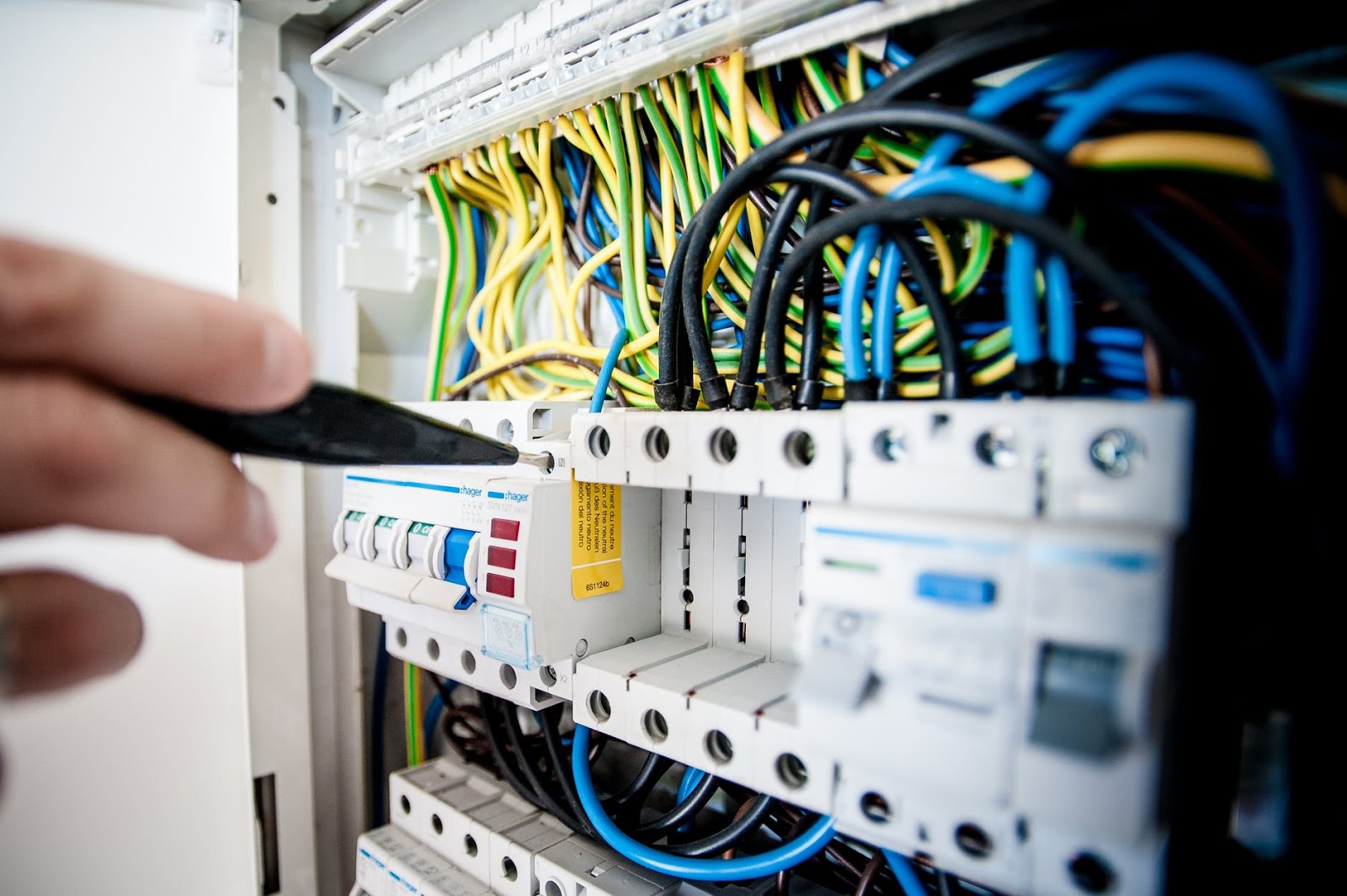 Rules For Electrical Safety In Your Home rules-for-electrical-safety-in-your-home