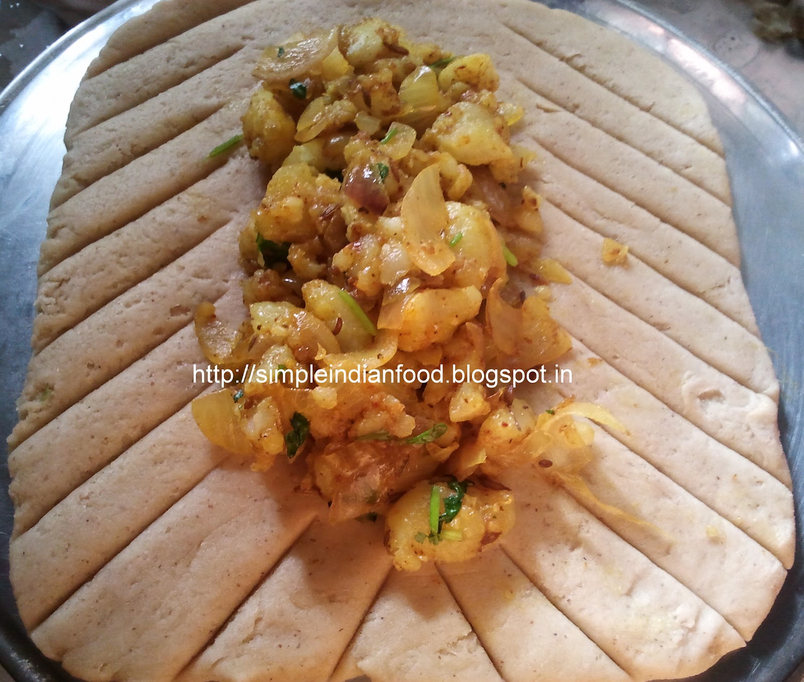 Simple Indian Food- An Easy Cooking Blog: Whole wheat Stuffed Braided bread