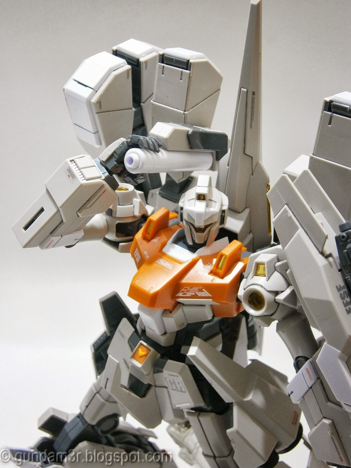 Rezel Type C Defenser a + b Unit [GR] MG Review Part 3