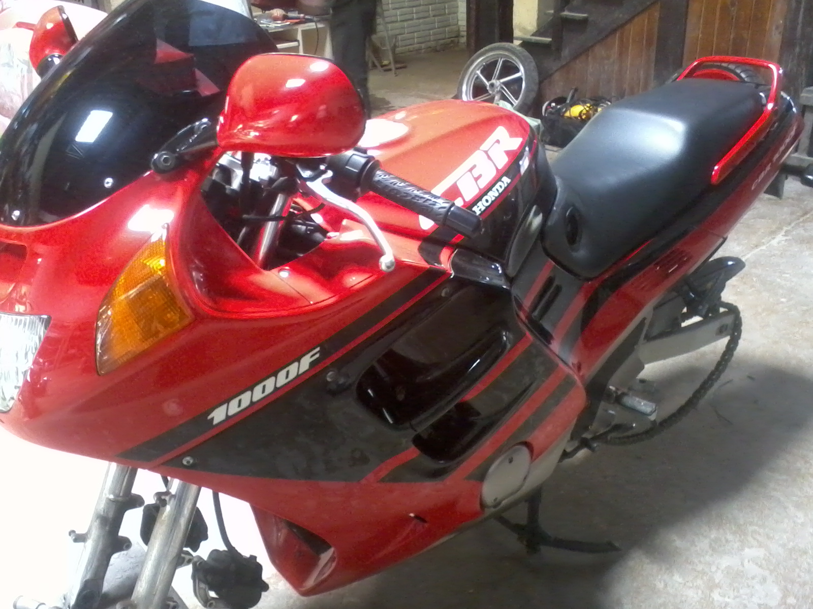 HONDA CBR1000 ANO 1991 RESTAURASÃO E PINTURA
