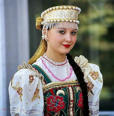 Phool aur Kankar: Countries Having Most Beautiful women In The World