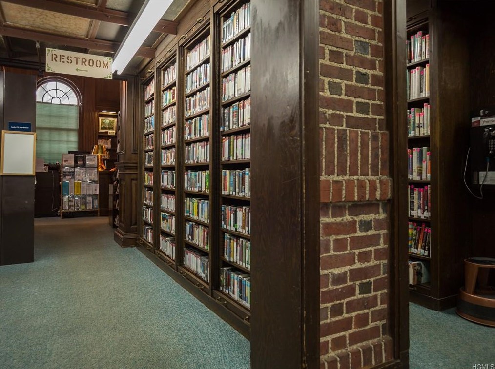 Sweet House Dreams: Conversion Alert: 1918 Brick Library in Goshen, New ...