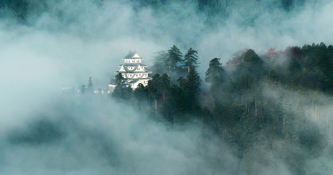 ปราสาทกุโจฮะจิมัง / Gujo Hachiman Castle / 郡上八幡城