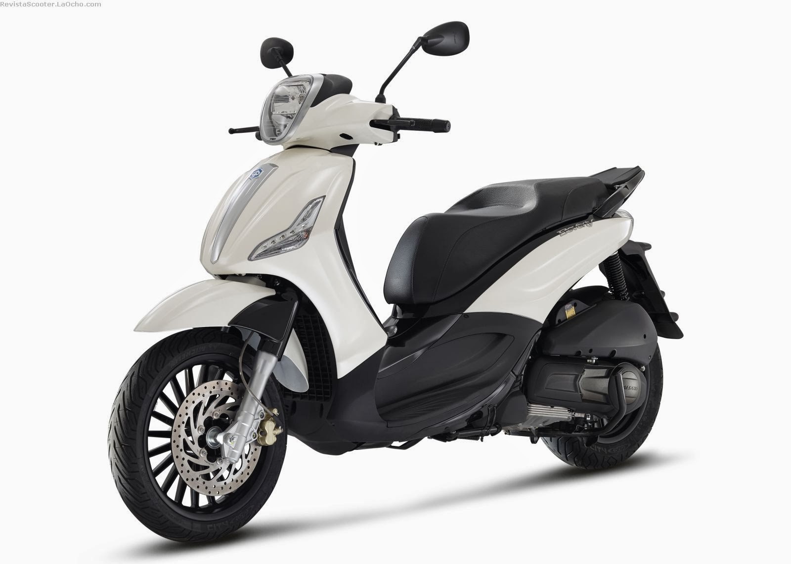 Revista Scooter: Piaggio Beverly, el semiscooter por excelencia