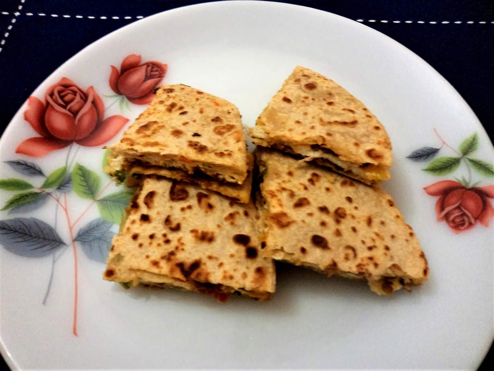 yummy!!!: Egg White Chapati Sandwich