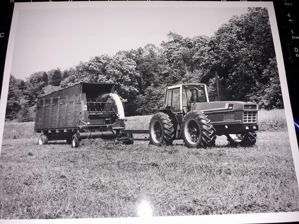 Industrial History: IH: 2+2 Tractor (Anteater)