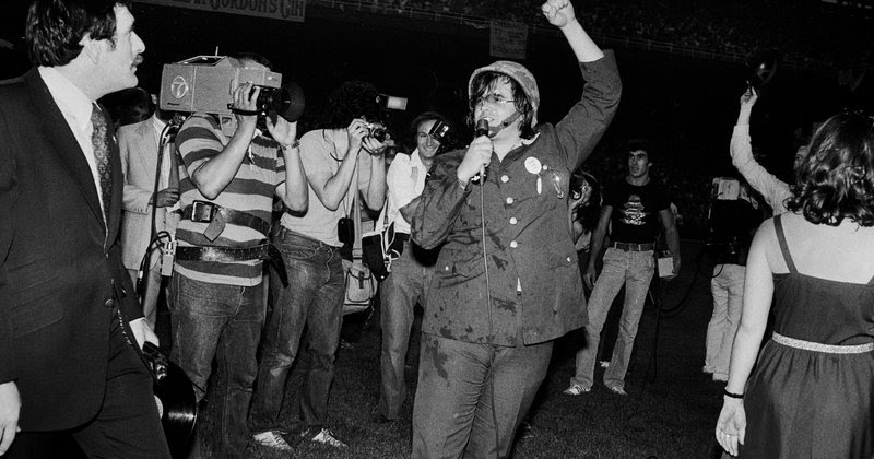 Interzone Stroke Blog: Disco Sucks! La Disco Demolition Night