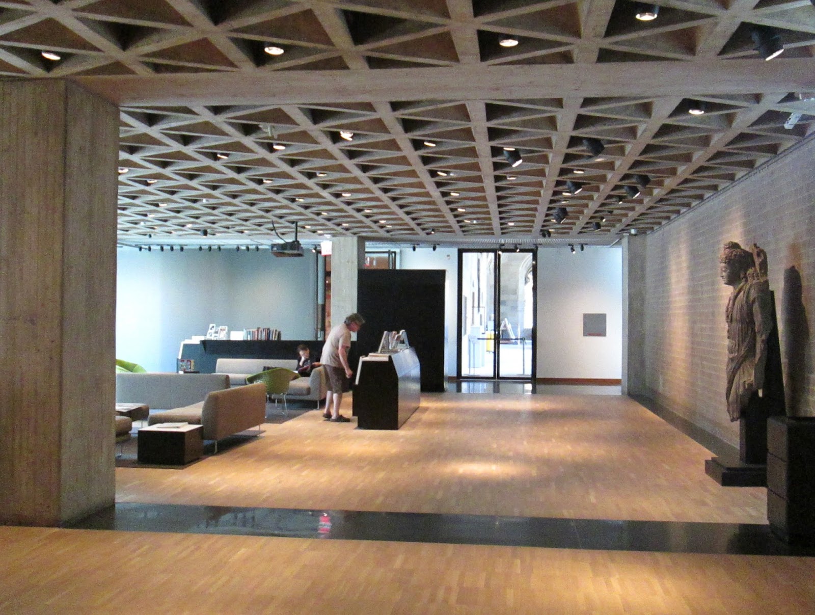 ARplus: Louis Kahn: monumental and timeless architecture