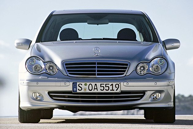 Mercedes-Benz C200 - Everything about the most popular C-class