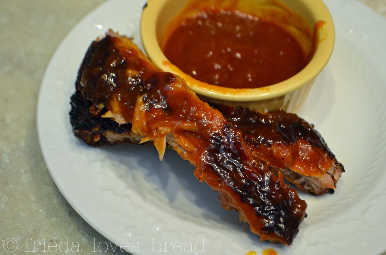 Frieda Loves Bread: Freddy's Sticky Saucy BBQ Ribs!