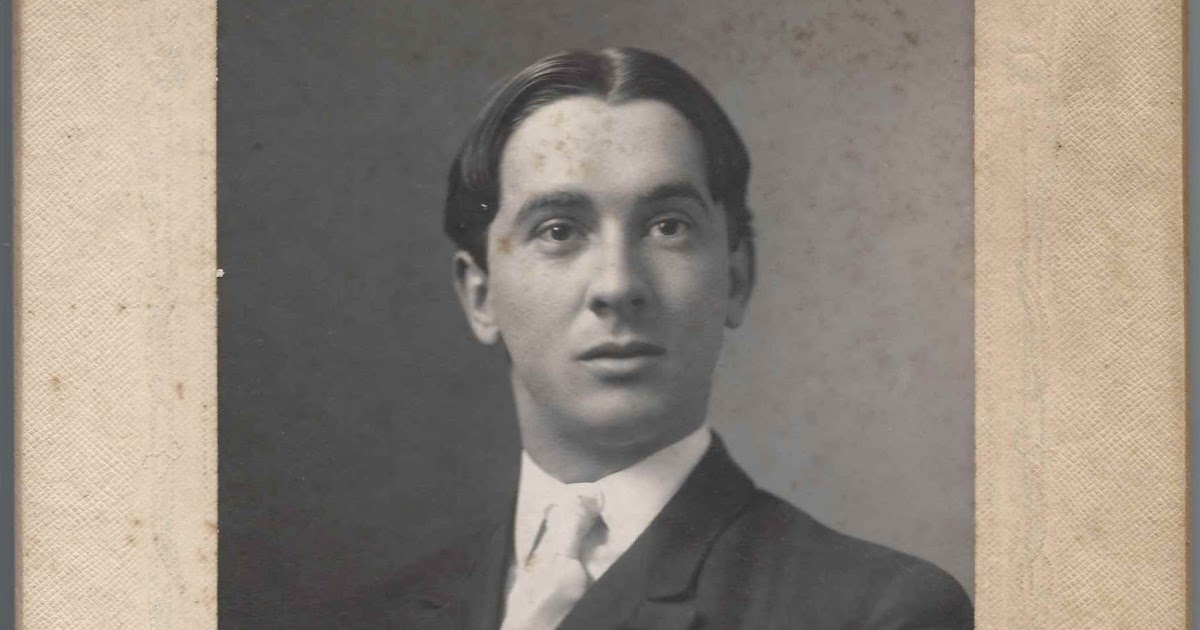 Heirlooms Reunited: Photograph of Arthur Morris, by a Bangor, Maine studio