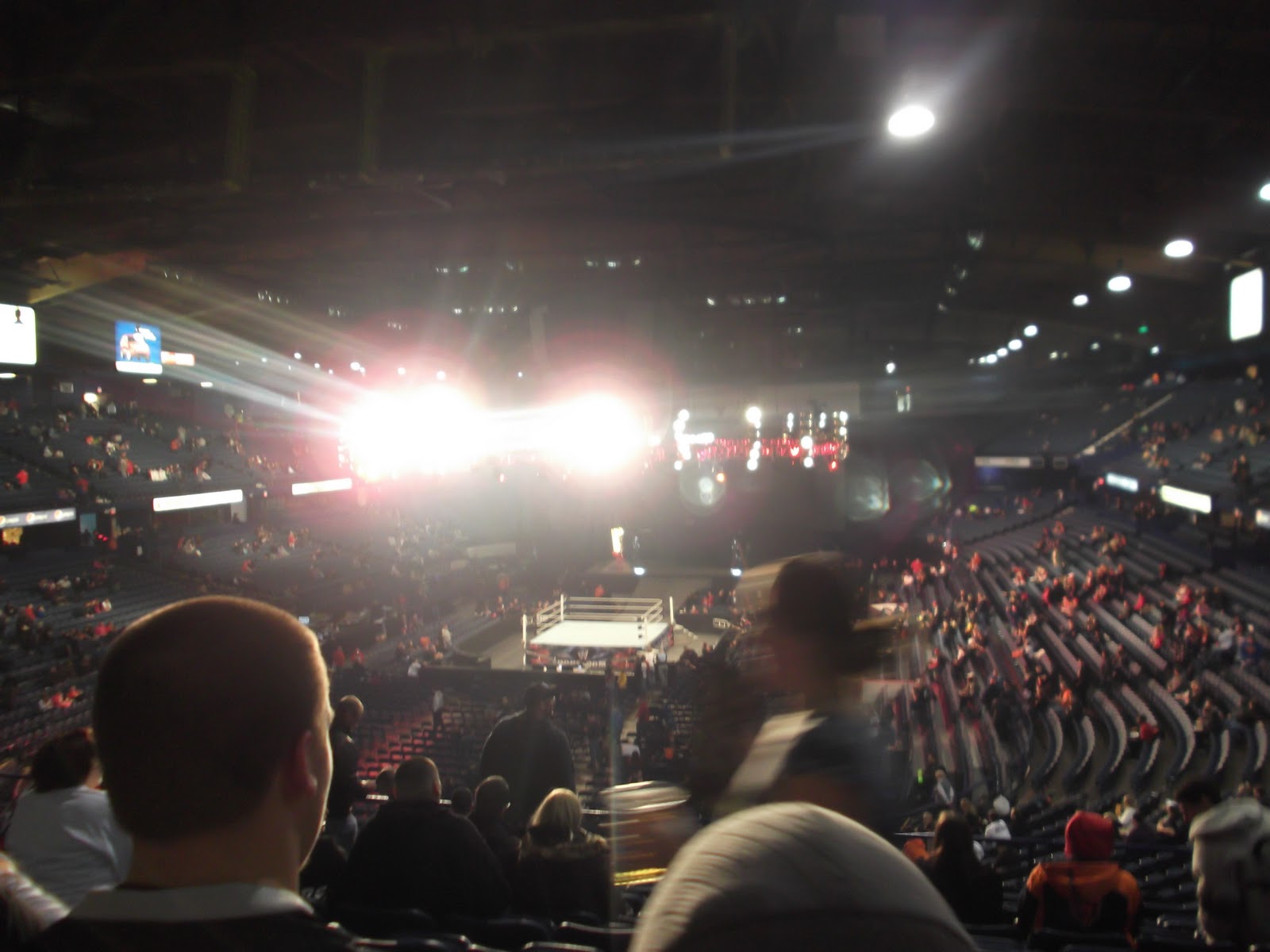 Pro Wrestling Smackdown: WWE Monday Night RAW Review From Chicago 12/26/11