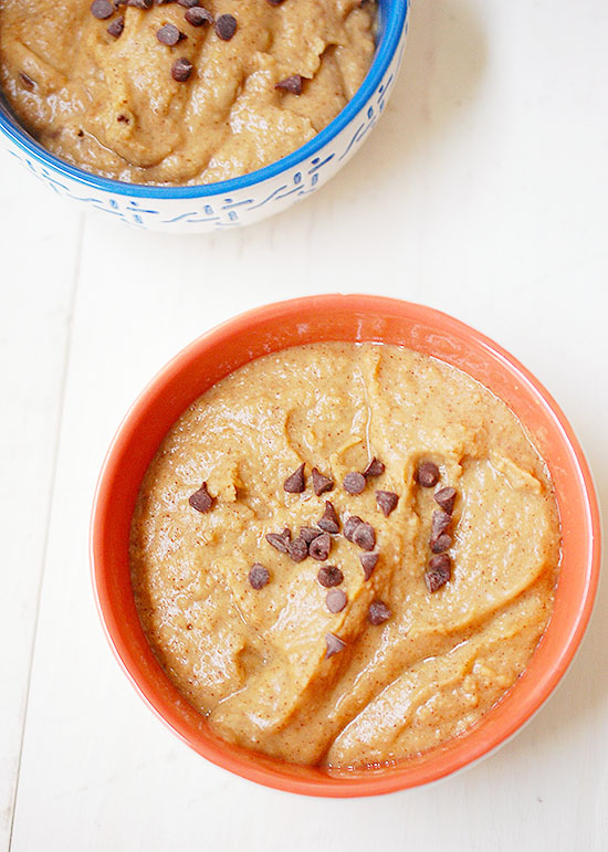 Chocolate chip snickerdoodle hummus - Eva Bakes