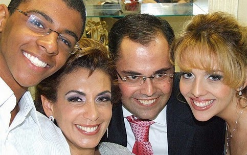 iGospel - Bispa Fernanda Hernandes completa 34 anos