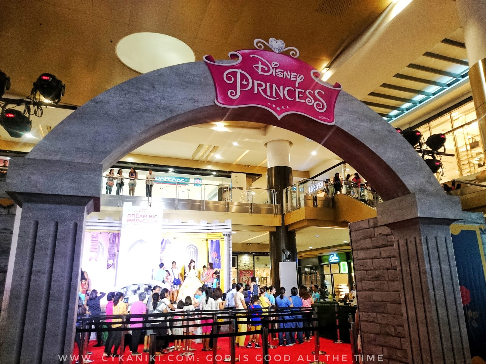 RAPUNZEL and BELLE Meet CEBUANO Fans - God is Good all the time