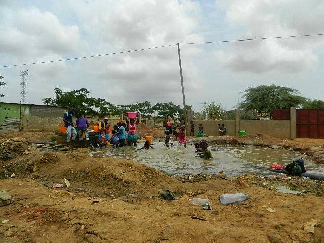 UNIVERSAL: Luanda, Cacuaco, água para todos!