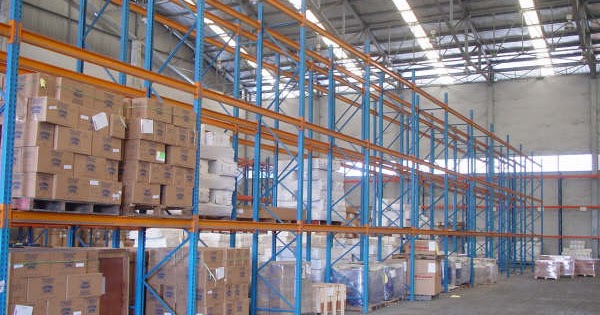 contoh gudang penyimpanan