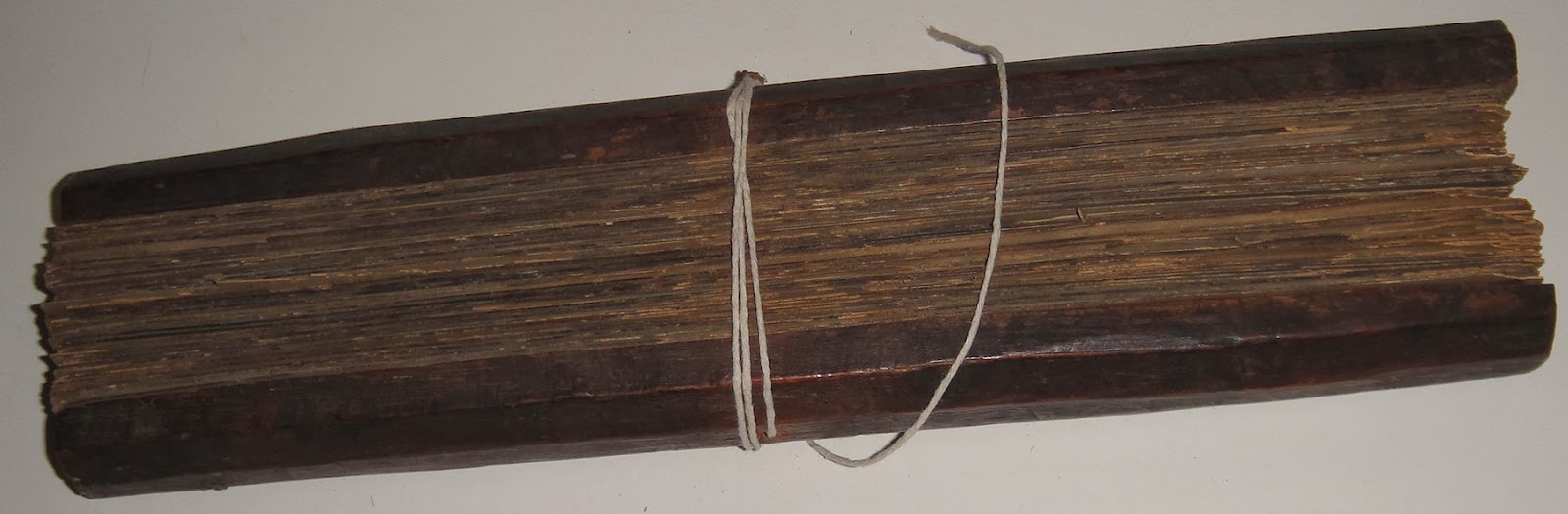 abu dervish: Ancient Manuscript Review 125 : Antique Bali Lontar ...