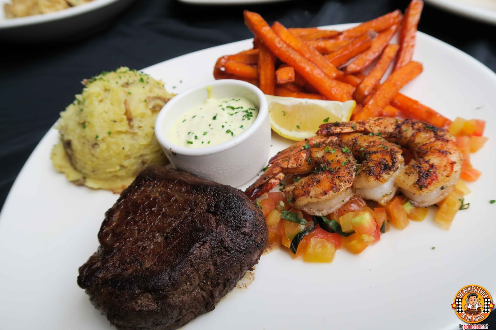 THE PICKIEST EATER IN THE WORLD: OUTBACK STEAKHOUSE MAKES A MOVE TO ...