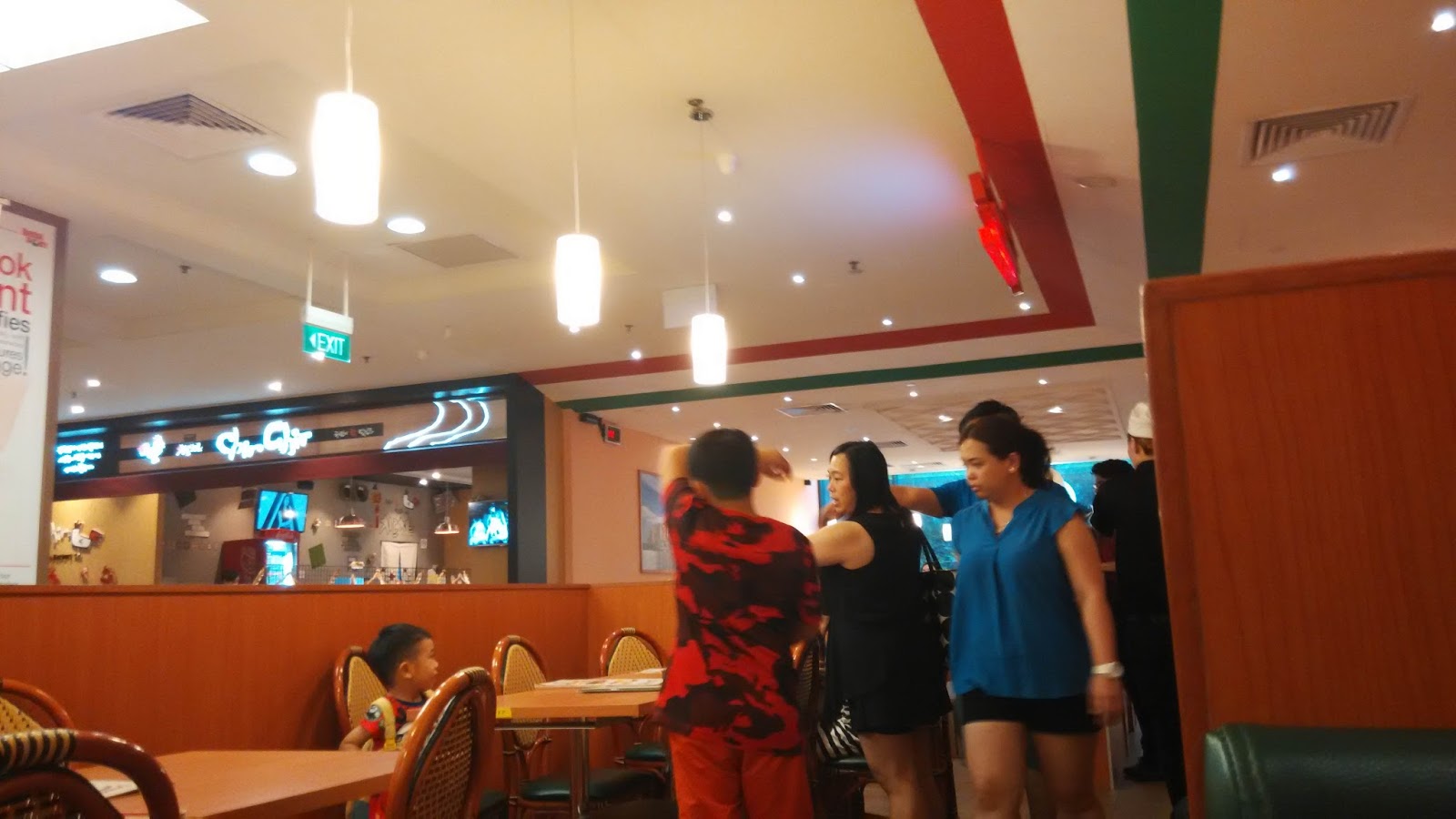 Our Journey : Singapore Bedok MRT - Bedok Point Mall Saizeriya Restaurant
