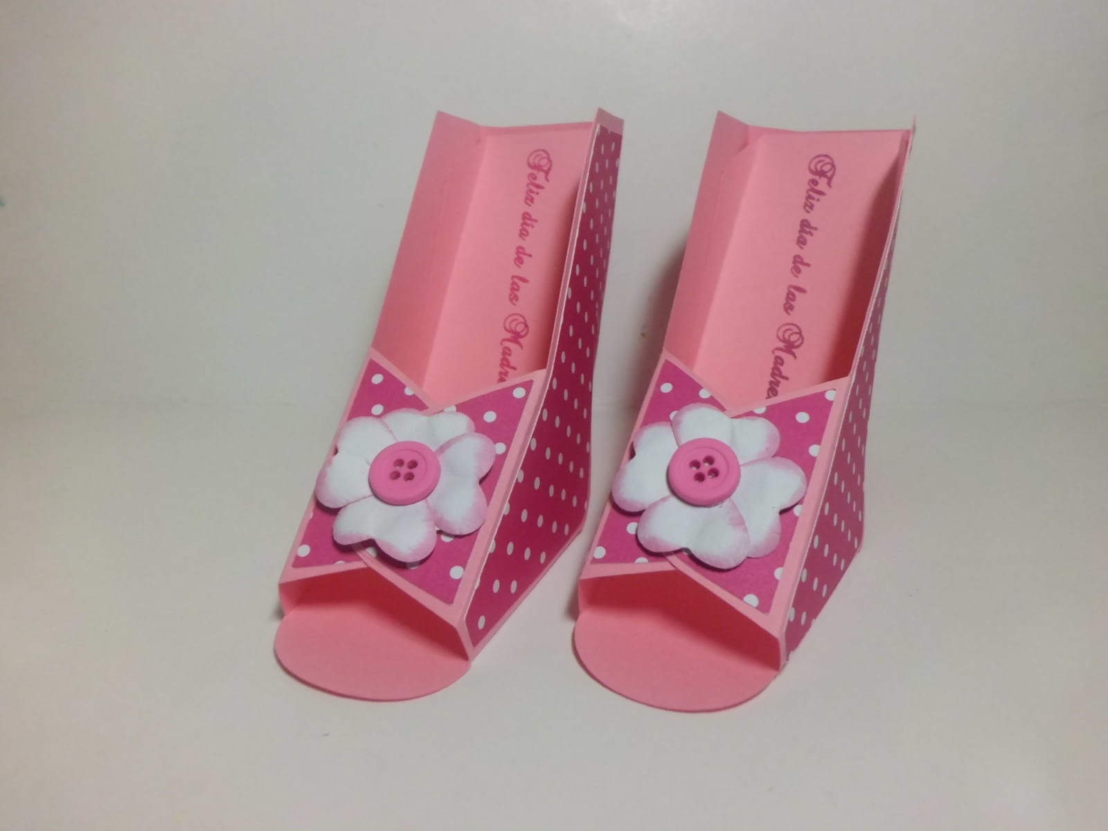 Annette Arte y Scrap: Cajita en Forma de Zapato