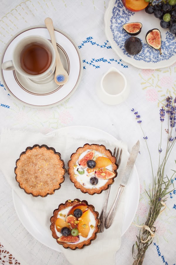 Afternoon Tea Party with Fresh Fruit Tarts | Bella Bonito