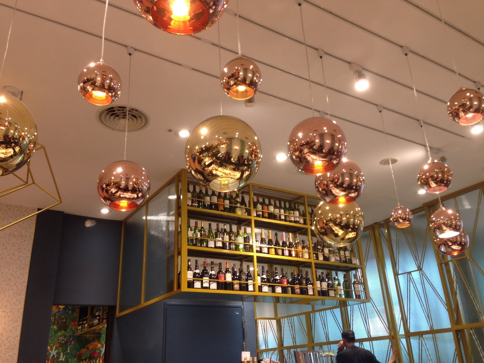 Breeze Xinyi-Fun 飯 Bar Station,Modern Chinese Cuisine | Eyes to eat? Or ...