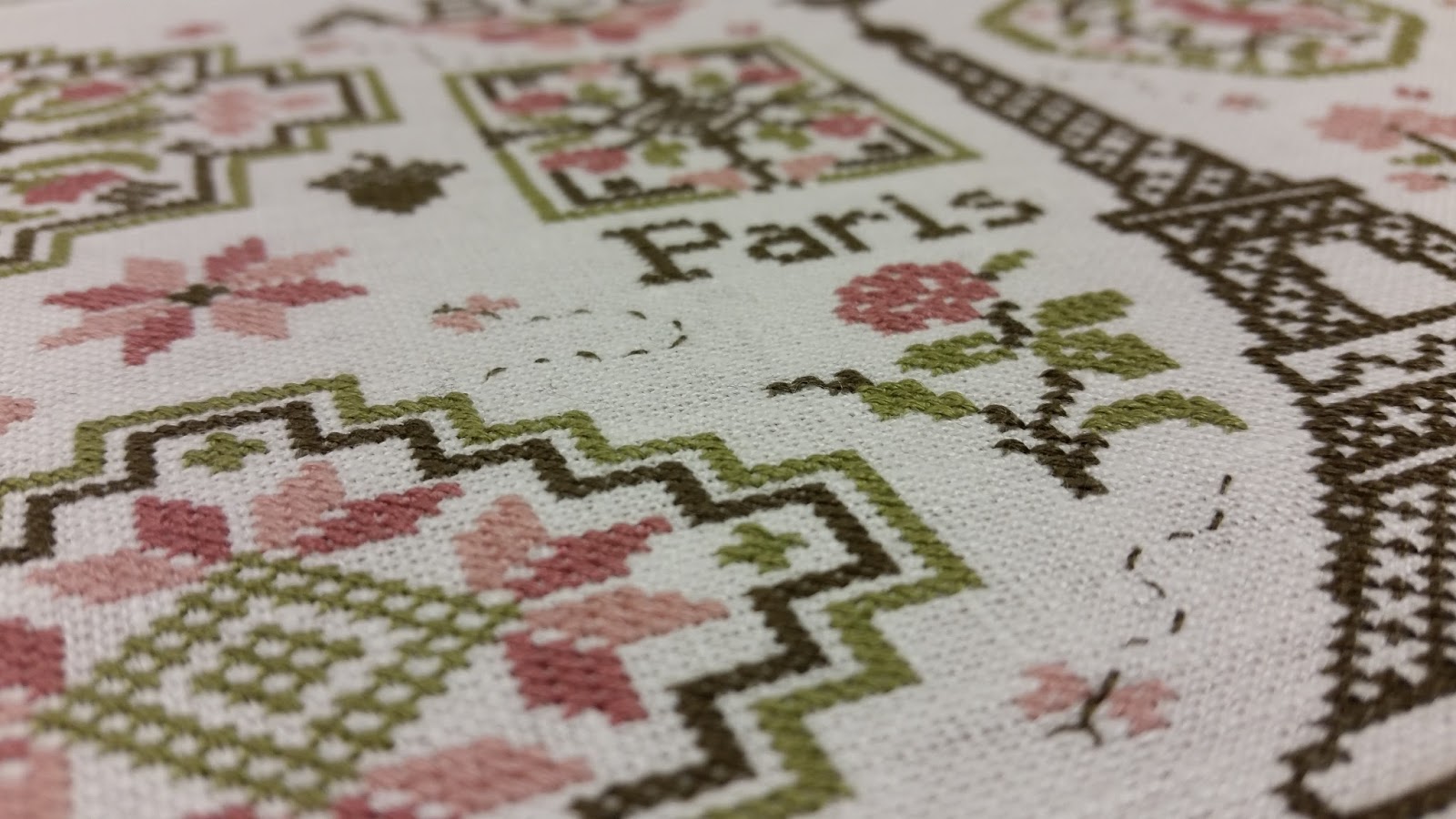 The Wandering Bunny: Eiffel Tower Finish!!