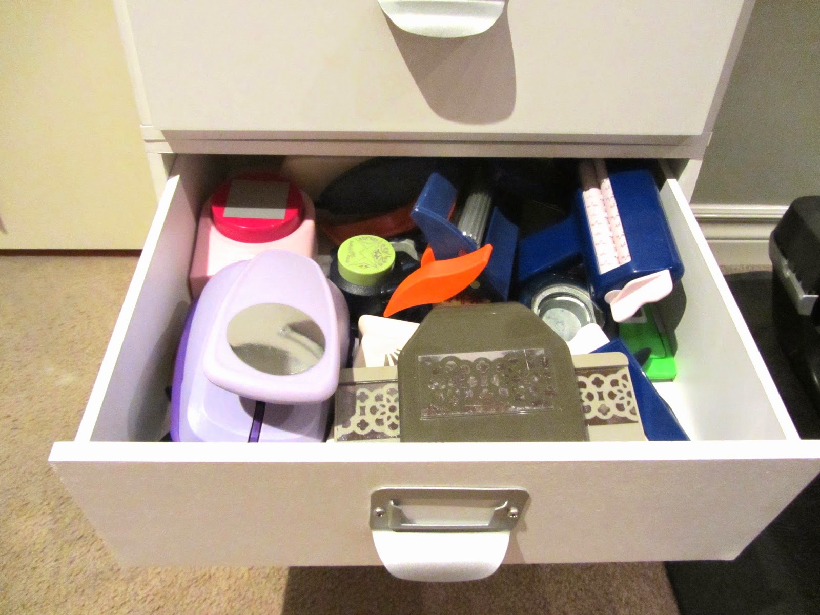 PinkBlingCrafter: Organization - How I Store My Punches with a Video