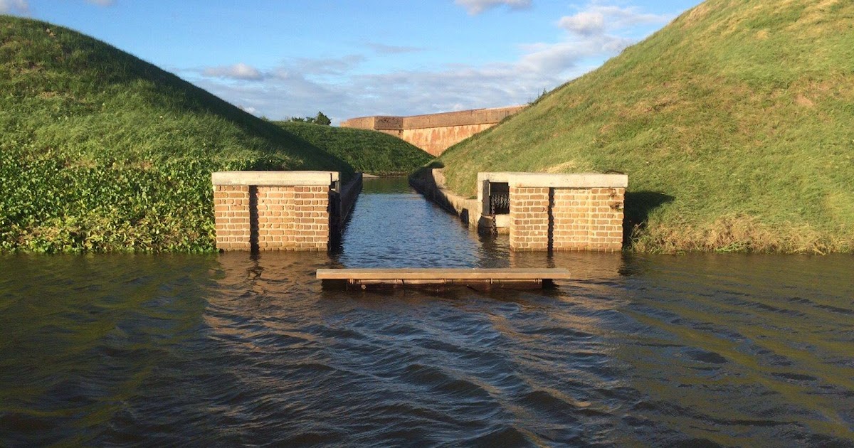 The Civil War Picket: Fort Pulaski took a beating from Hurricane ...